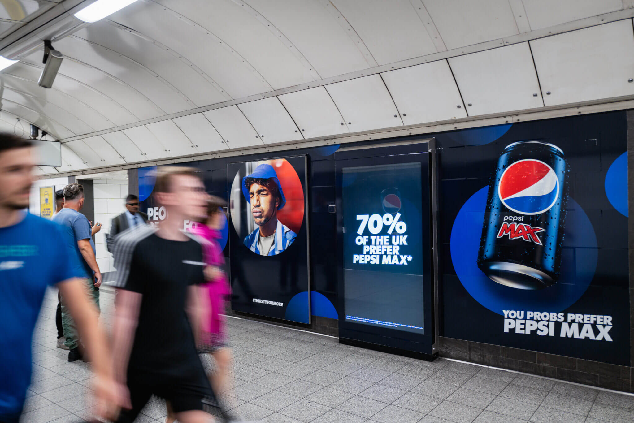 Thinking Outside: 2024 OOH Trends & Predictions - Talon