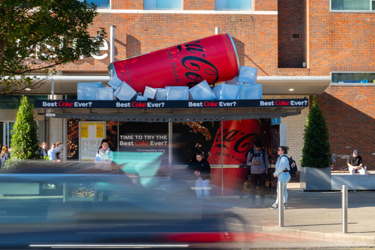 Thinking Outside in 2025: Trends for OOH - Talon